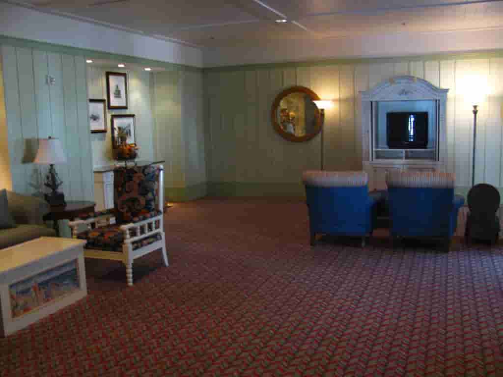 Disney’s Beach Club Villas: DVC Guide to Rooms, Dining